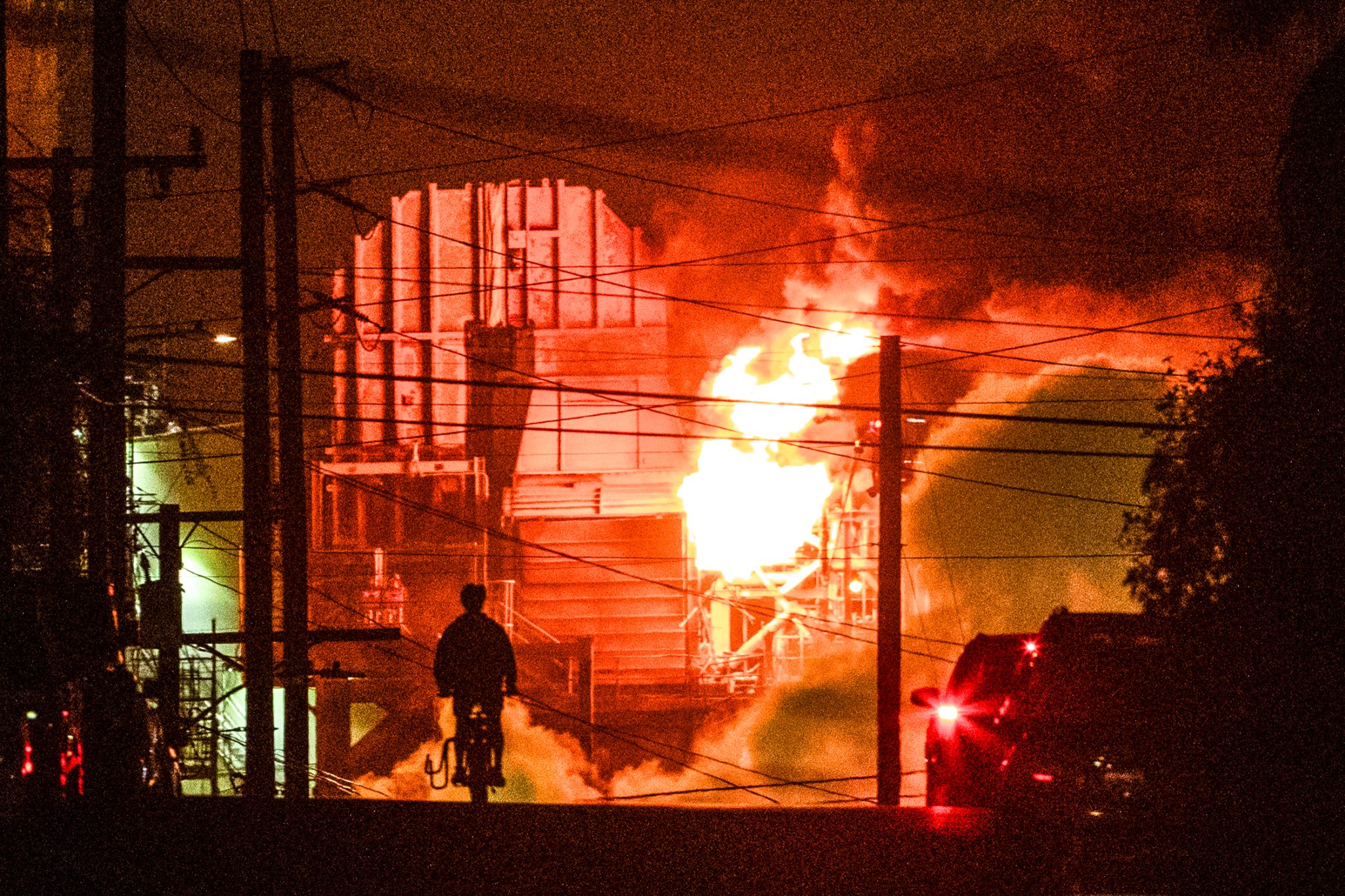 El Segundo Chevron continues to meet fuel demand despite fire - Easy ...